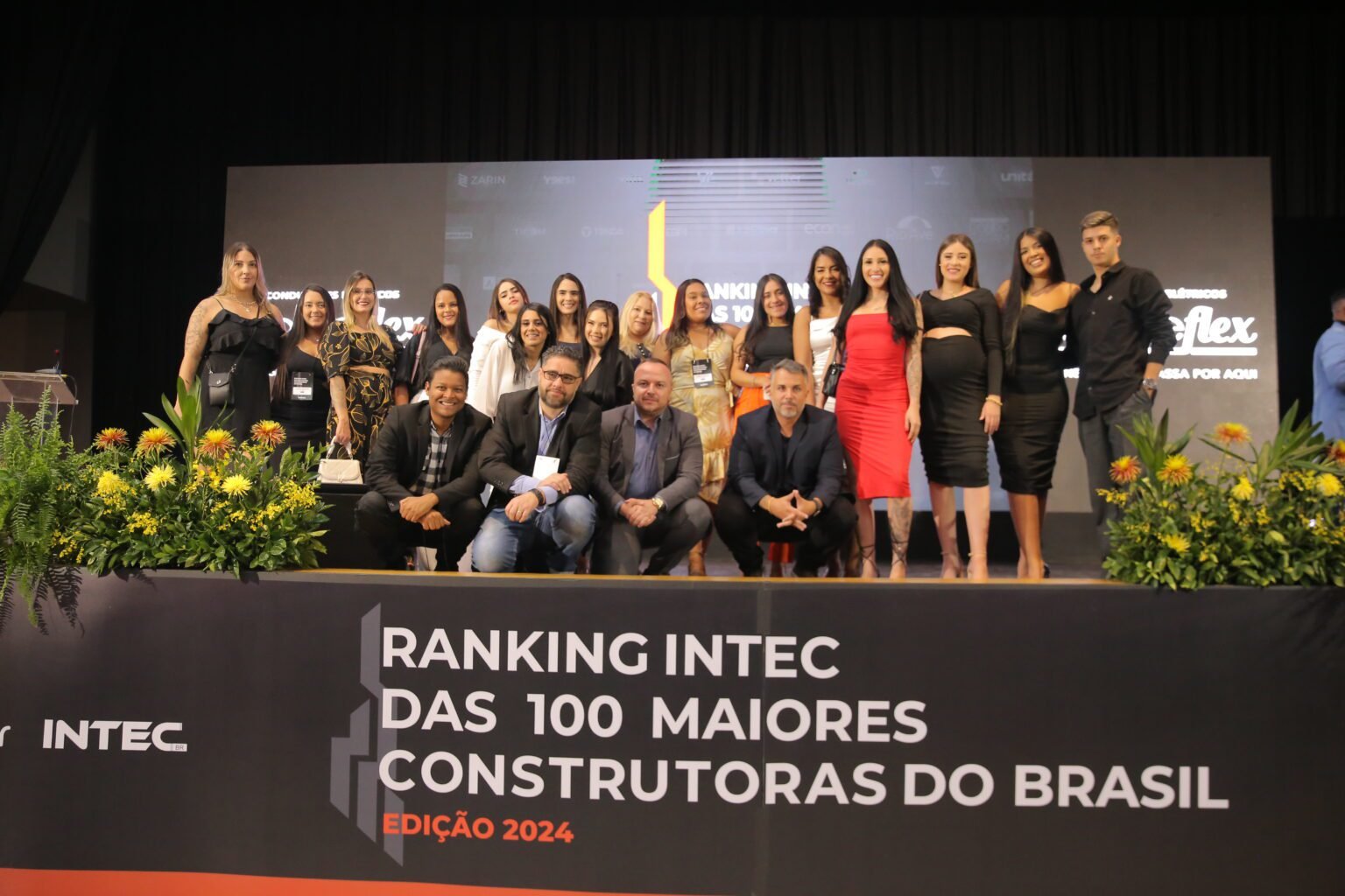 Ranking 100 maiores construtoras do Brasil – by Intec